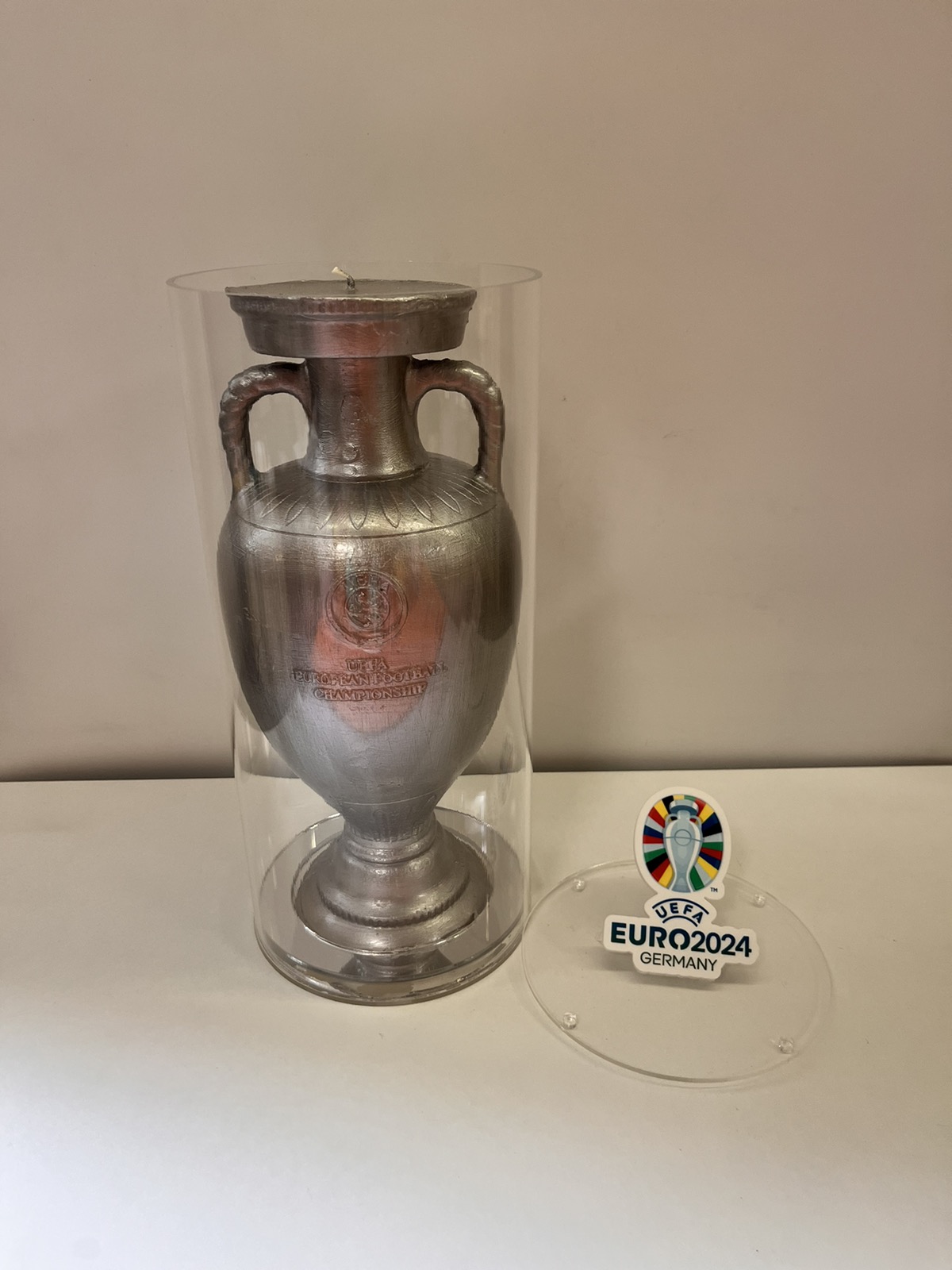 ΚΥΠΕΛΟ EURO 2024 (ΚΕΡΙΝΟ ΣΕ ΠΡΟΘΗΚΗ) - Candle Tales